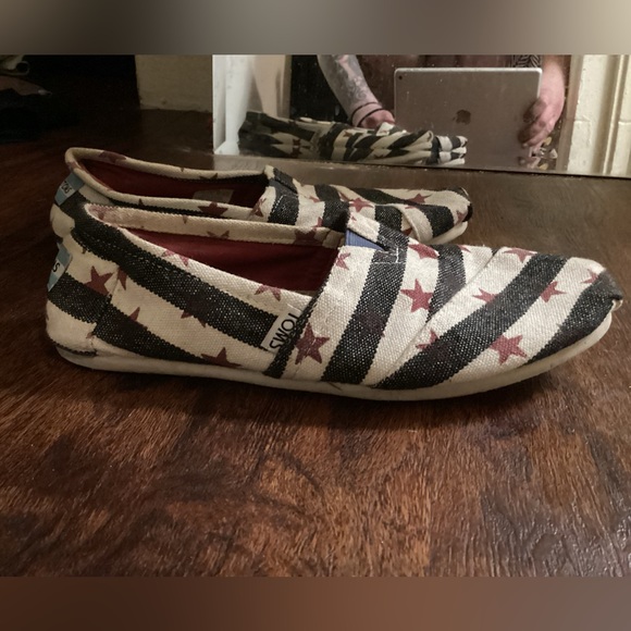 Toms | Shoes | Very Rare Starsnstripes Pair Of Toms For Sale | Poshmark